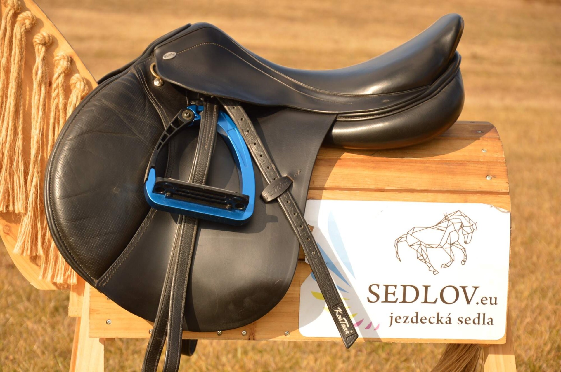 Skokové sedlo KenTaur Kronos :: Sedlov